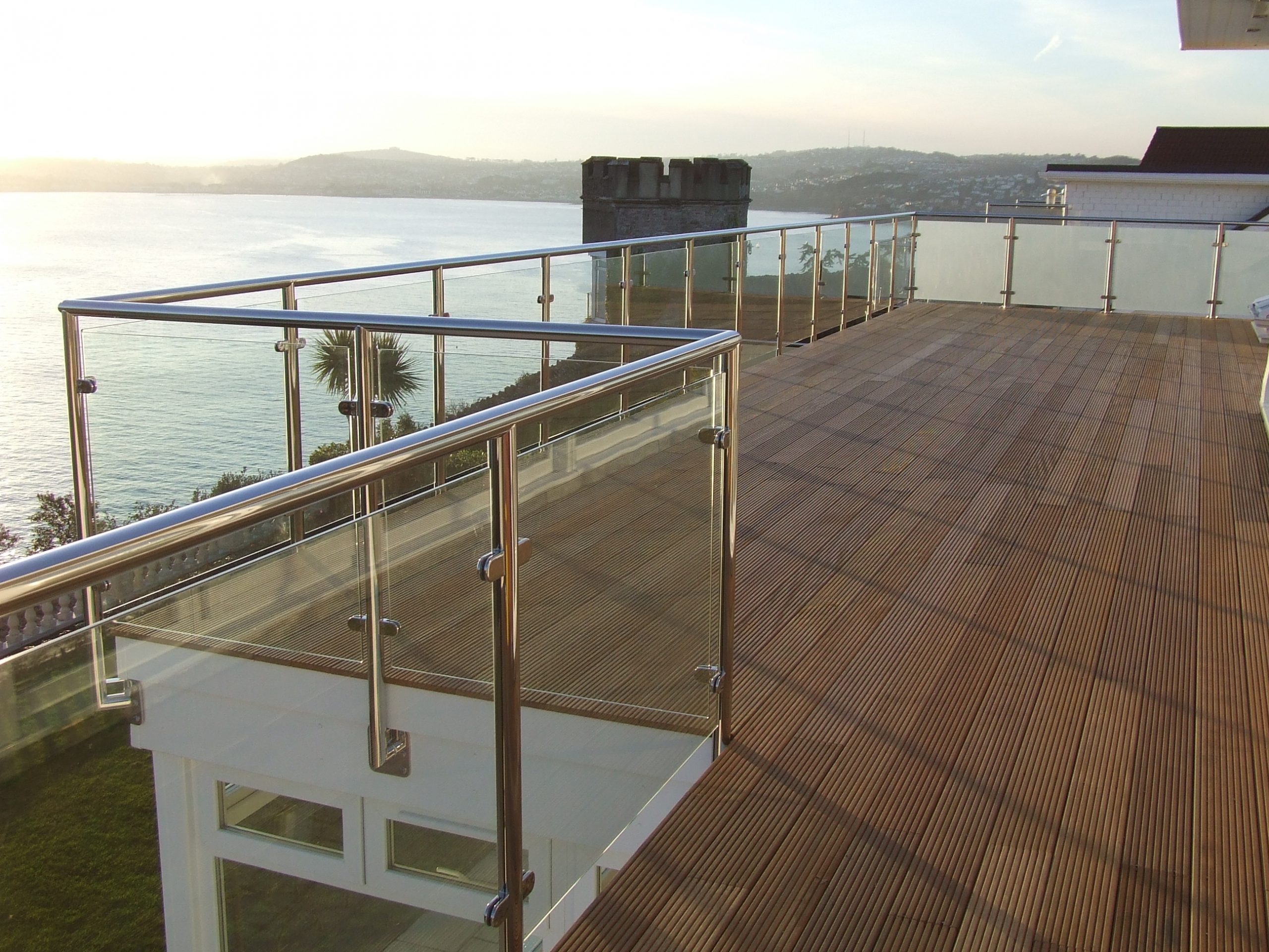 Face Fixed Balustrade - 100% Stainless Ltd.